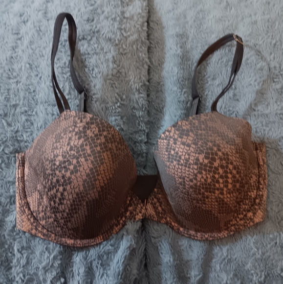 Victoria's Secret | Intimates & Sleepwear | Victorias Secret Bra 34dd ...